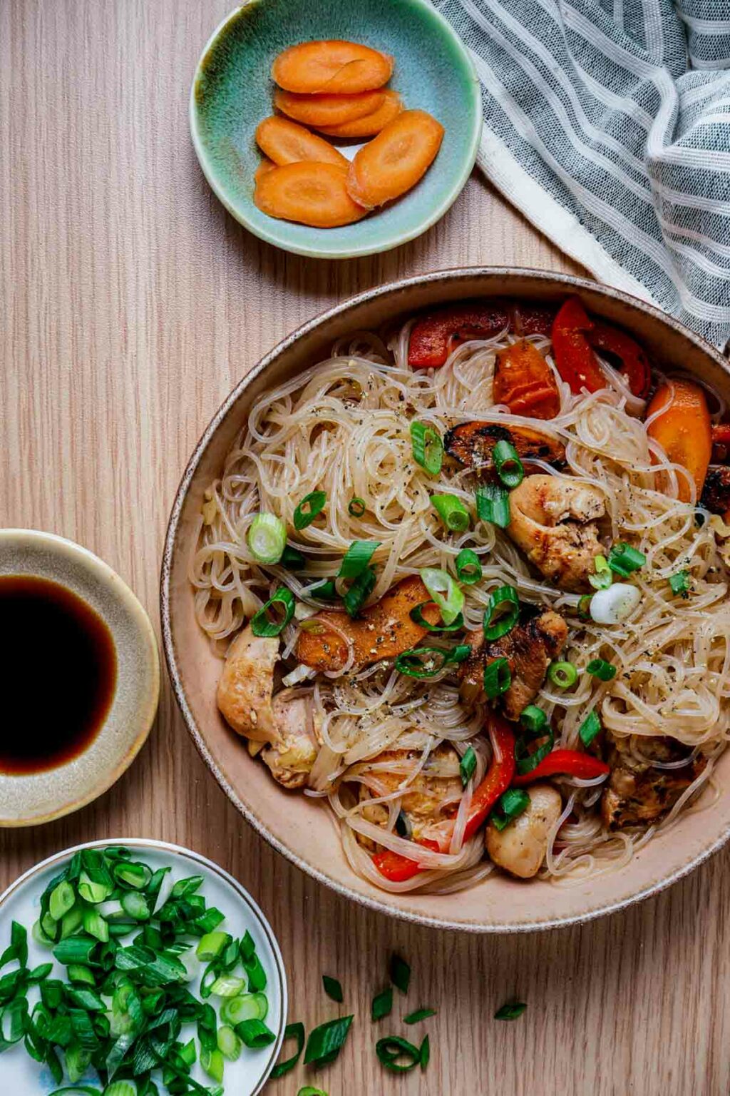 Pad Woon Sen (Thai Glass Noodle Stir Fry) - Went Here 8 This